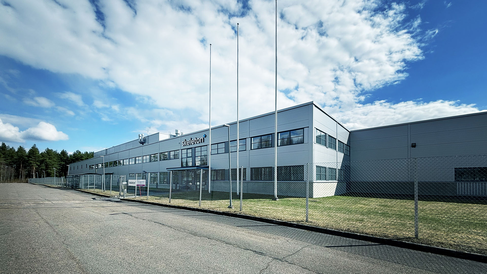 Skeleton Technologies opens SuperBattery factory in Finland